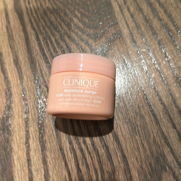 Clinique | Skincare | Clinique Mini Moisture Surge 0h Auto Replenishing ...